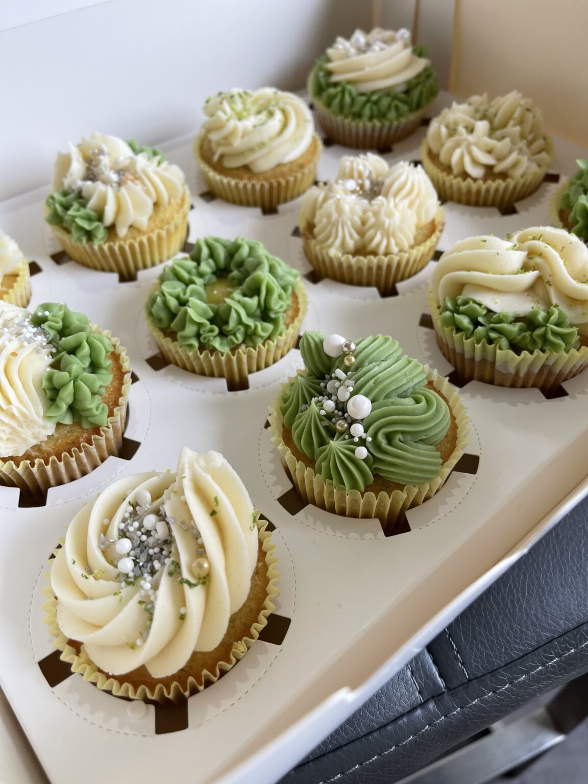 Inspiration Gallery – Oh my Sweetness! | Luxury Weddings and Custom Cakes